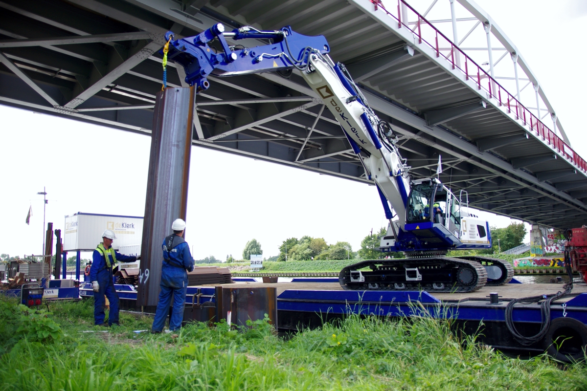 Hei-, Hijs- & Bergingswerk | Waterbouw